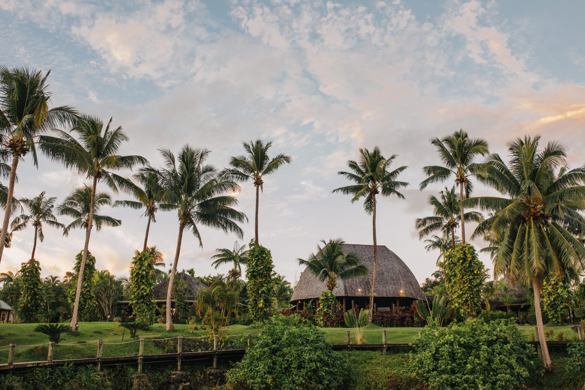 Sinalei Resort & Spa | Luxury Samoa Surf Resort | Perfect Wave Travel