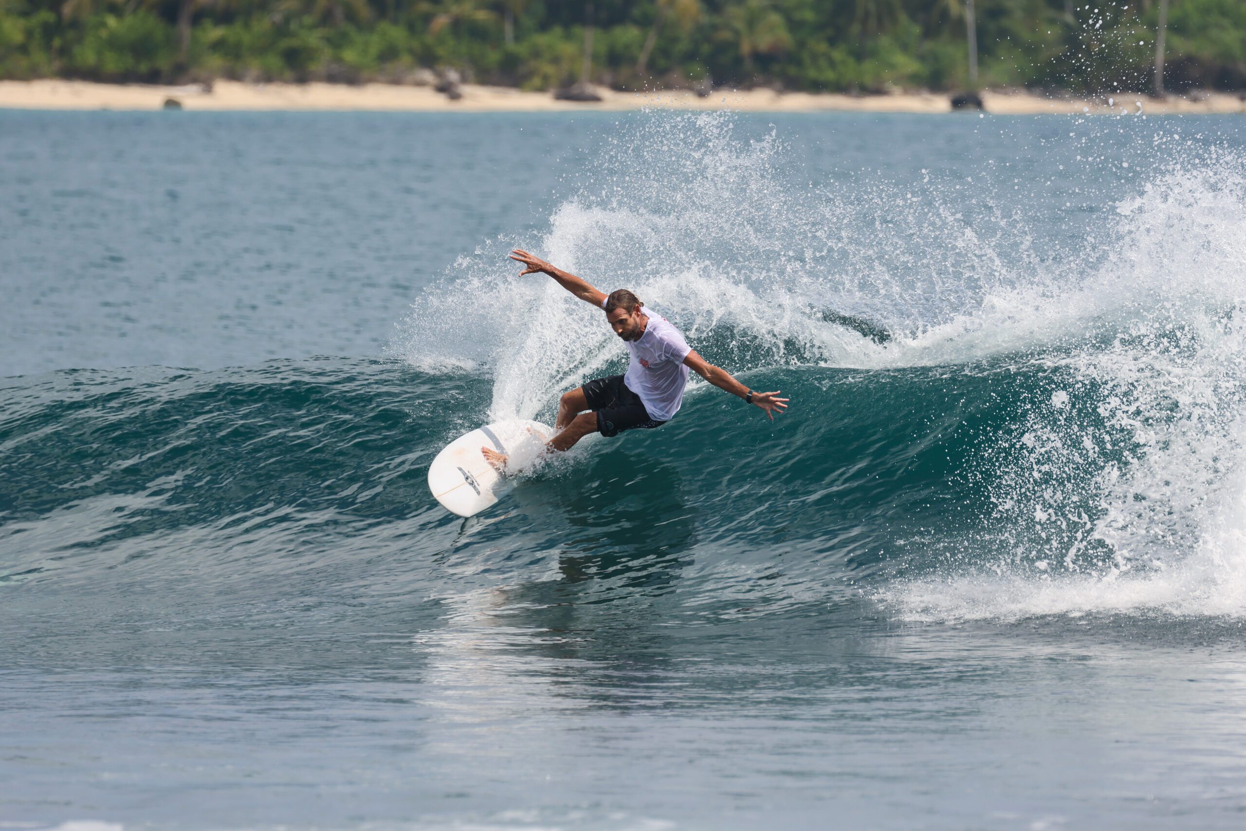 Siloina | Mentawai Surf Charter | Perfect Wave Travel